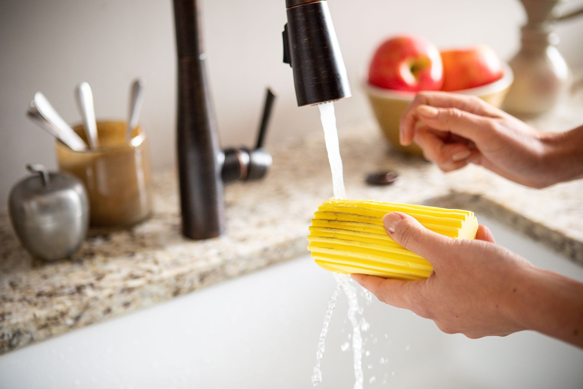 Damp Duster - Scrub Daddy